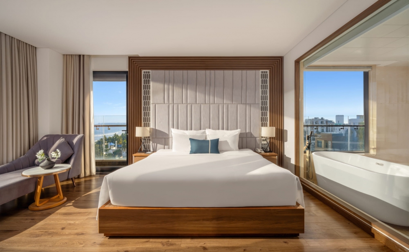 Grand Executive Ocean Queen